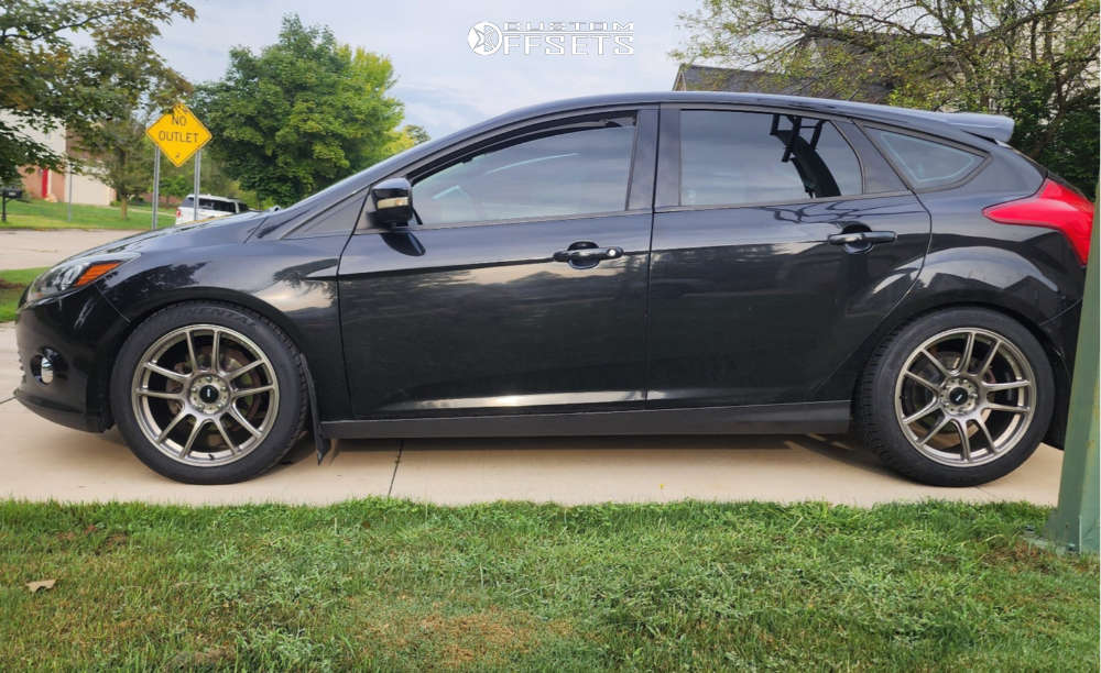 2014 Ford Focus with 18x8.5 42 Konig Heliogram and 235/45R18 ...