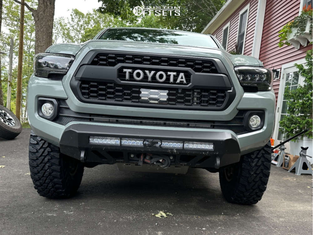 2022 Toyota Tacoma with 16x8 0 Method Mr703 and 33/12.5R16 Yokohama ...