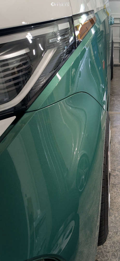 2025 Volkswagen ID. Buzz with 22x10 35 Rotiform Btl and 265/35R22 ...