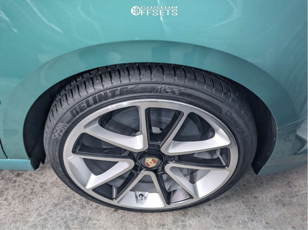 2025 Volkswagen ID. Buzz with 22x10 35 Rotiform Btl and 265/35R22 ...