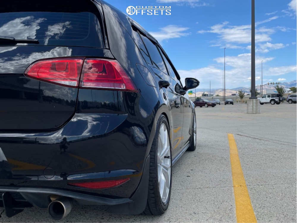 2015 Volkswagen GTI with 18x8 35 Drag Dr67 and 245/40R18 Delinte D7 ...