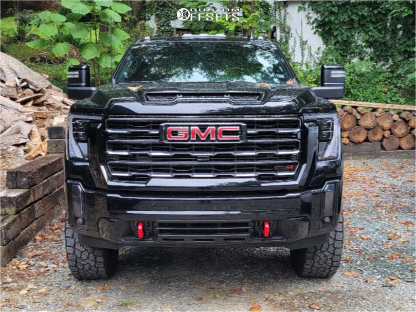 2024 GMC Sierra 2500 HD with 20x10 -18 Method Mr315 and 35/12.5R20 Toyo ...