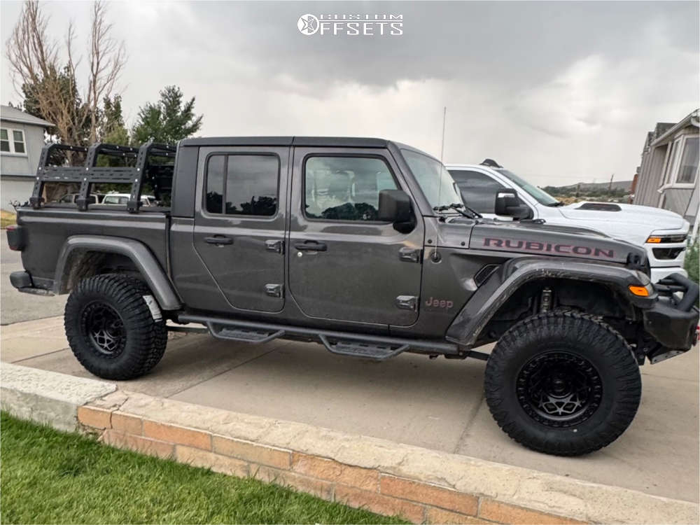 2020 Jeep Gladiator with 17x9 -12 Fuel Unit and 35/12.5R17 Radar ...