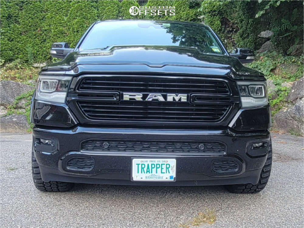 2022 Ram 1500 with 22x10 -13 Fuel Rebel 6 and 33/12.5R22 RBP Repulsor ...