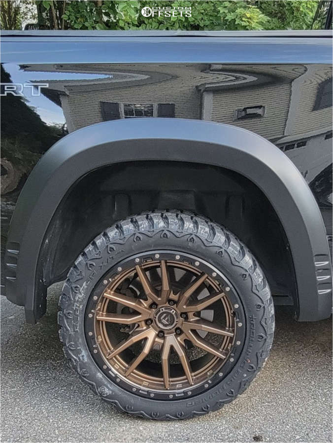 2022 Ram 1500 with 22x10 -13 Fuel Rebel 6 and 33/12.5R22 RBP Repulsor ...