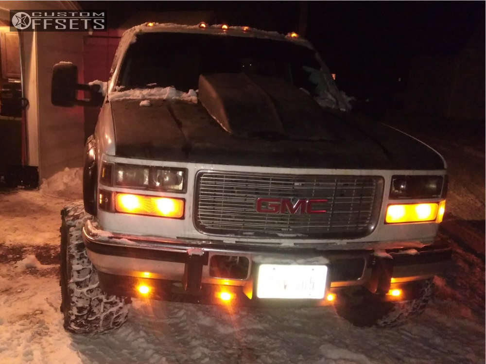 1996 GMC K1500 with 15x10 -47 Pro Comp Series 69 and 33/12.5R15 Super ...