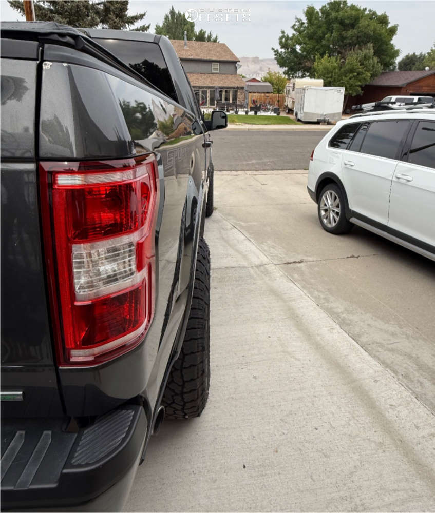 2019 Ford F-150 with 17x8.5 0 Method Mr316 and 285/75R17 Falken ...