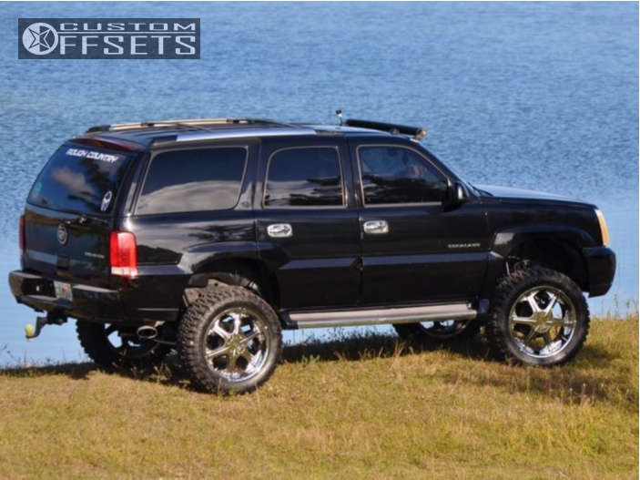 2004 Cadillac Escalade with 22x9.5 0 Motto Mt100 and 35/12.5R22 ...