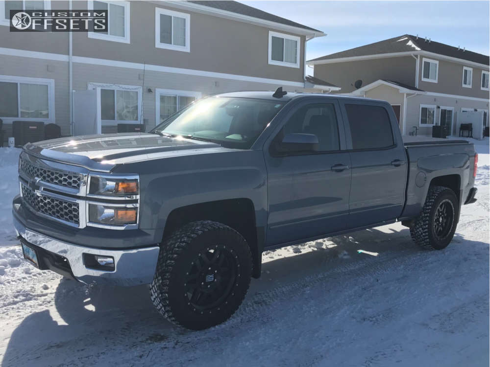 2015 Chevrolet Silverado 1500 with 20x9 0 XD Xd128 and 33/12.5R20 ...