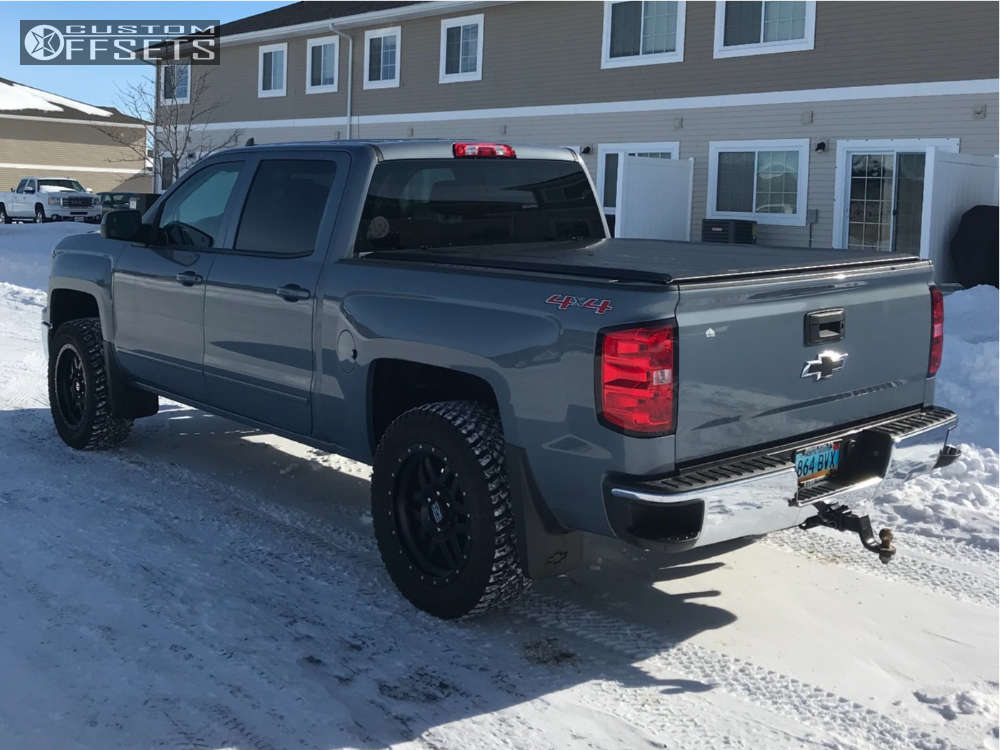 2015 Chevrolet Silverado 1500 with 20x9 0 XD Xd128 and 33/12.5R20 ...
