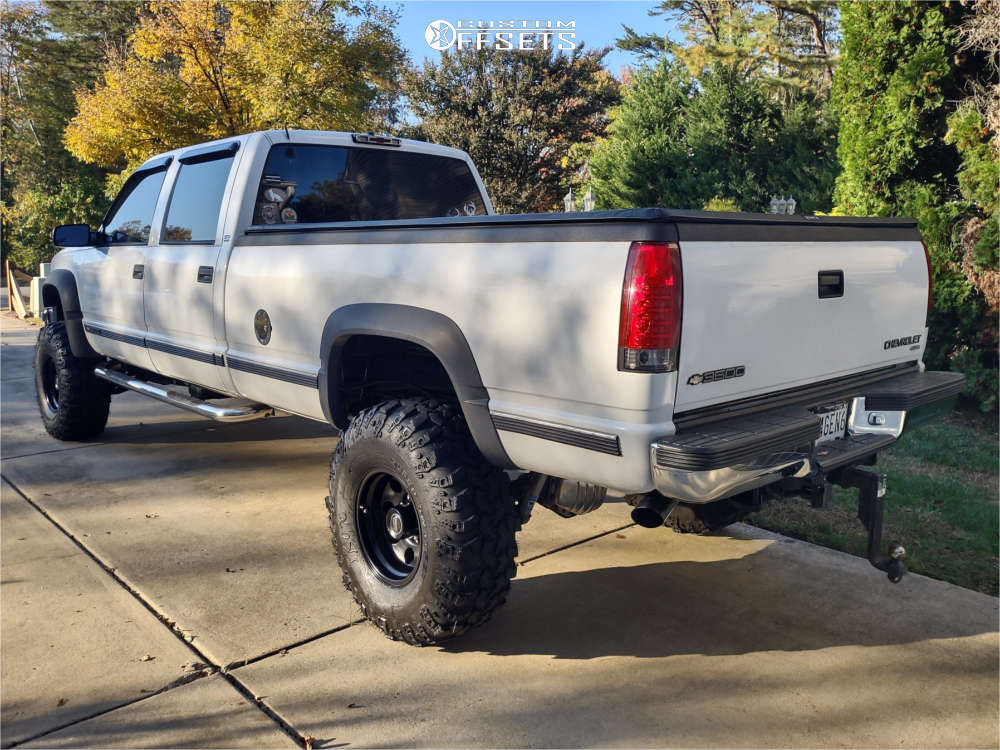 2000 Chevrolet K3500 with 16x10 -25 Pro Comp Series 69 and 36/13.5R16 ...