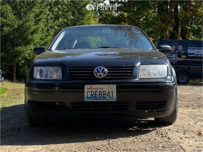 2002 Volkswagen Jetta with 18x8.5 35 Aodhan Ds02 and 215/40R18 Lexani ...