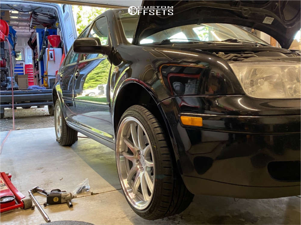 2002 Volkswagen Jetta with 18x8.5 35 Aodhan Ds02 and 215/40R18 Lexani ...
