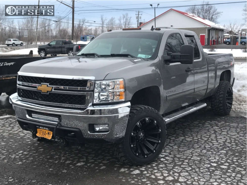 2012 Chevrolet Silverado 2500 HD with 20x12 -44 TIS 534B and 33/12.5R20 ...