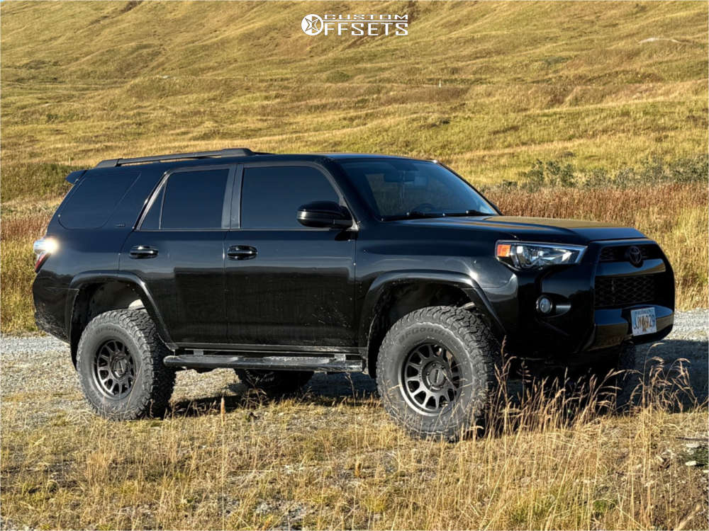 2017 Toyota 4Runner with 17x8.5 0 Method Mr703 and 285/70R17 BFGoodrich ...