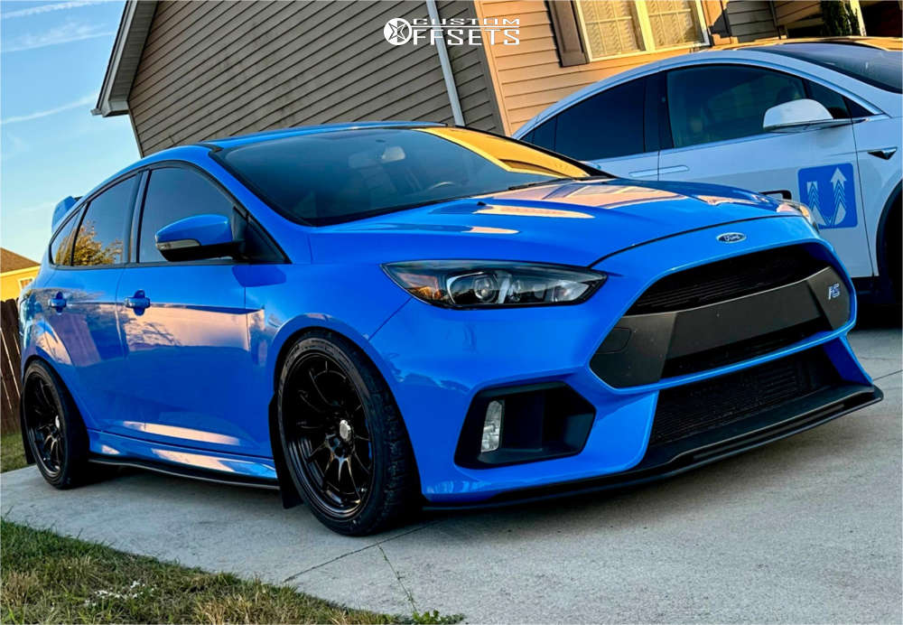 2017 Ford Focus with 18x9.5 40 Enkei Nt03m and 265/35R18 Falken Azenis ...