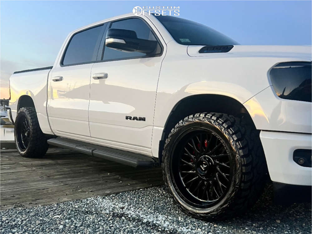2021 Ram 1500 with 22x10 -19 Fittipaldi Offroad Fa08 and 33/12.5R22 ...