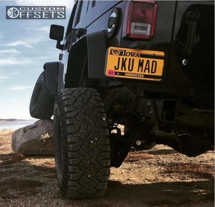 2014 Jeep Wrangler with 15x8 -19.05 Level 8 Tracker and 35/12.5R15 ...