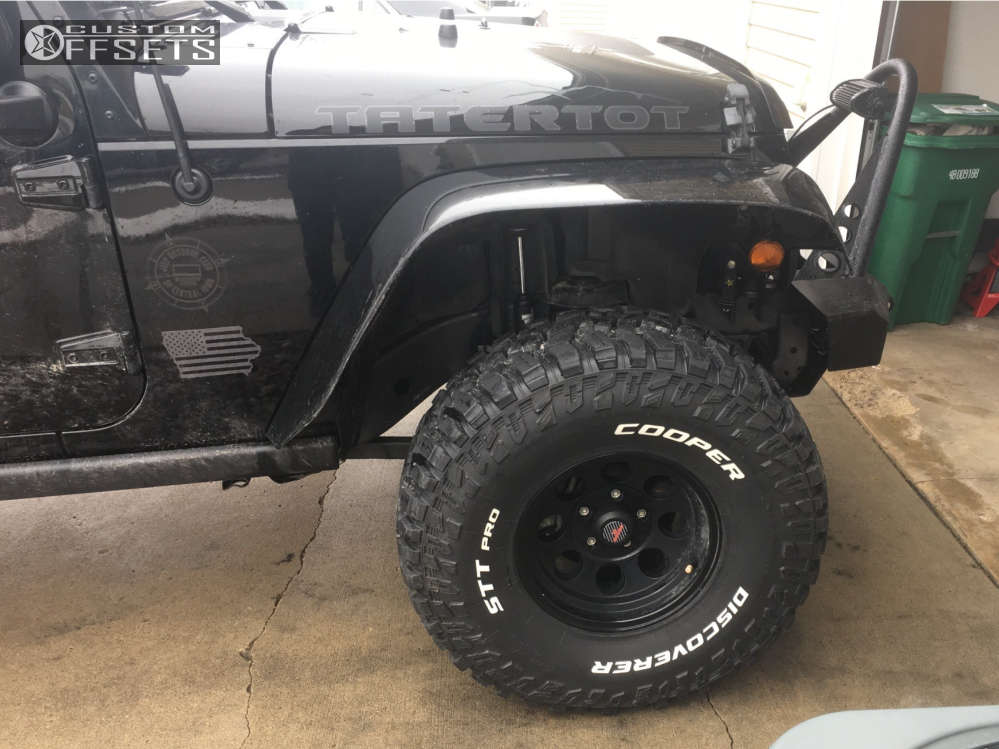 2014 Jeep Wrangler with 15x8 -19.05 Level 8 Tracker and 35/12.5R15 ...