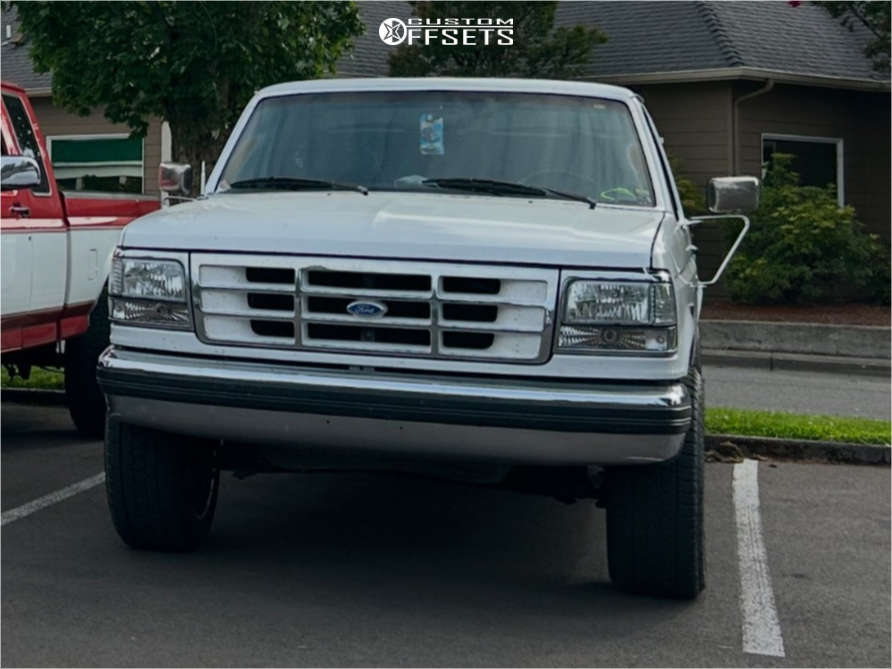 1996 Ford F-150 with 20x10 -25 TIS 547c and 275/55R20 Kanati Navpoint ...