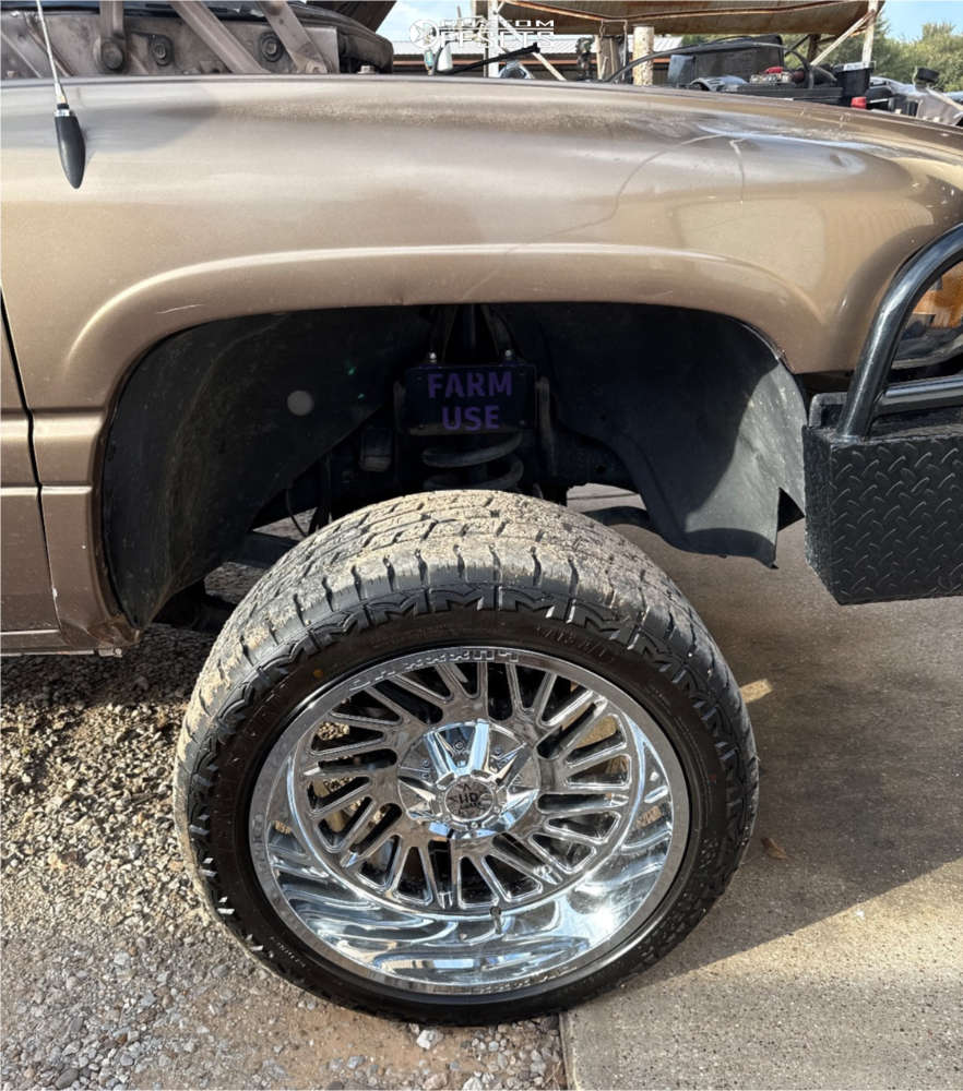2001 Dodge Ram 2500 with 22x12 -44 Luxxx HD Lhd19 and 33/12.5R22 Terra ...