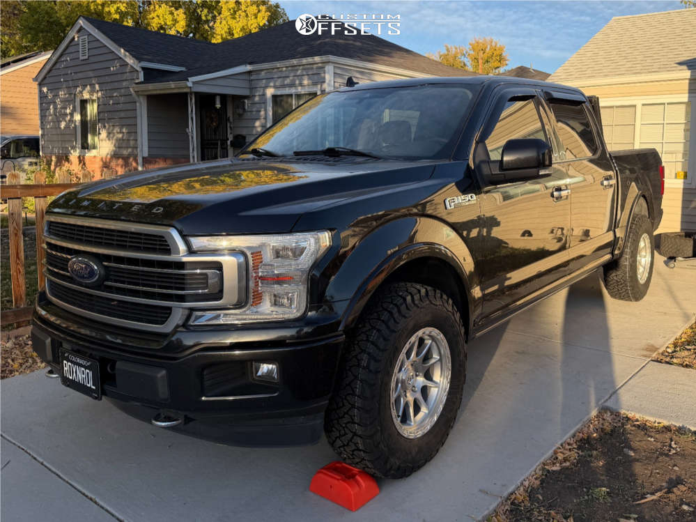 2019 Ford F-150 with 17x9 -12 TIS 563bs and 285/70R17 BFGoodrich All ...