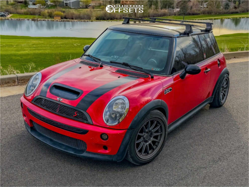 2005 Mini Cooper with 16x8 28 Motegi Mr156 and 205/50R16 Falken Ziex ...