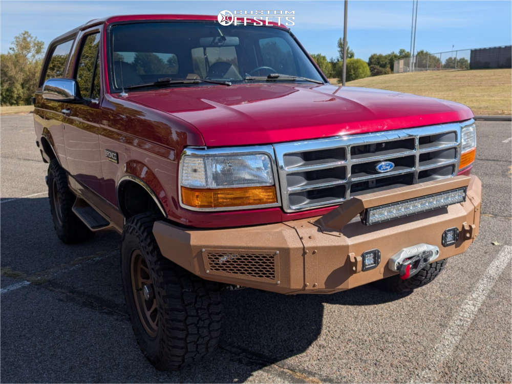 1995 Ford Bronco with 17x9 -12 Method Mr703 and 295/70R17 Mickey ...