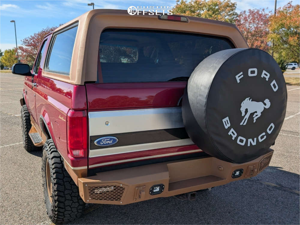 1995 Ford Bronco with 17x9 -12 Method Mr703 and 295/70R17 Mickey ...