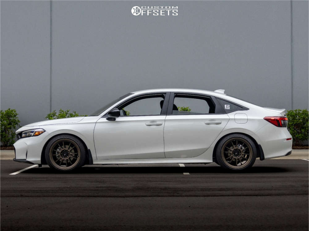 2026 Honda Civic with 18x9.5 35 Konig Hypergram and 235/40R18 Goodyear ...