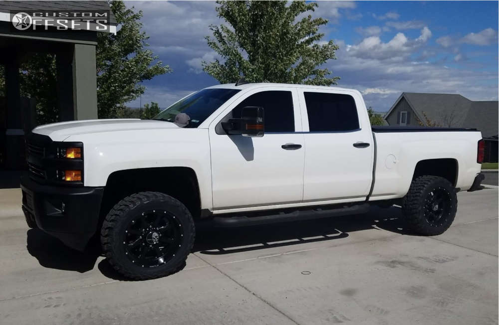 2015 Chevrolet Silverado 2500 HD with 20x10 -19 Hostile Exile and 33/12 ...