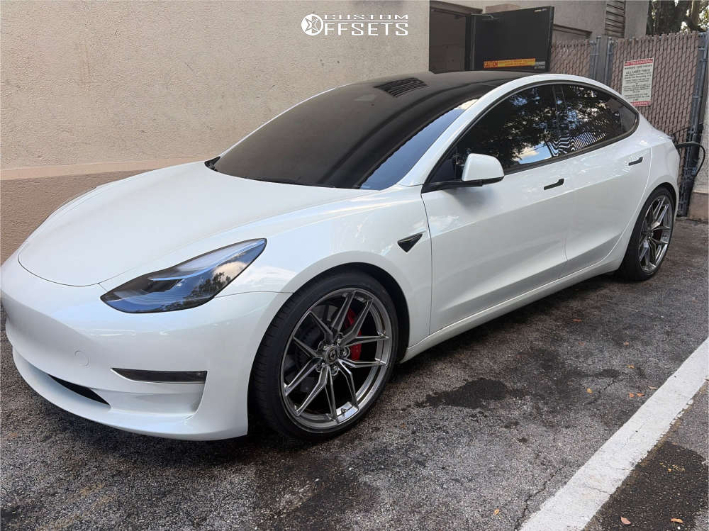 2023 Tesla 3 with 20x9 35 HRE FlowForm Ff21 and 245/35R20 Bridgestone ...