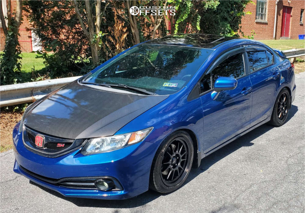 2015 Honda Civic with 17x8 45 Konig Hypergram and 225/45R17 Falken ...