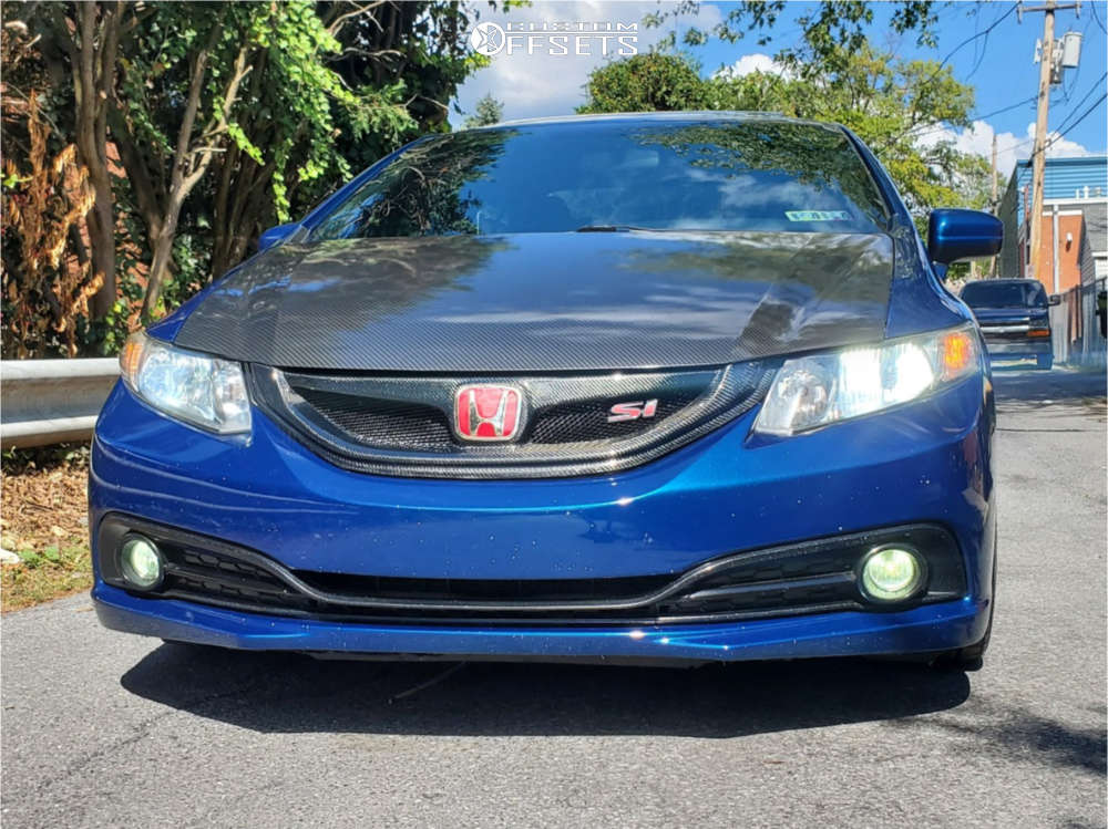 2015 Honda Civic with 17x8 45 Konig Hypergram and 225/45R17 Falken ...