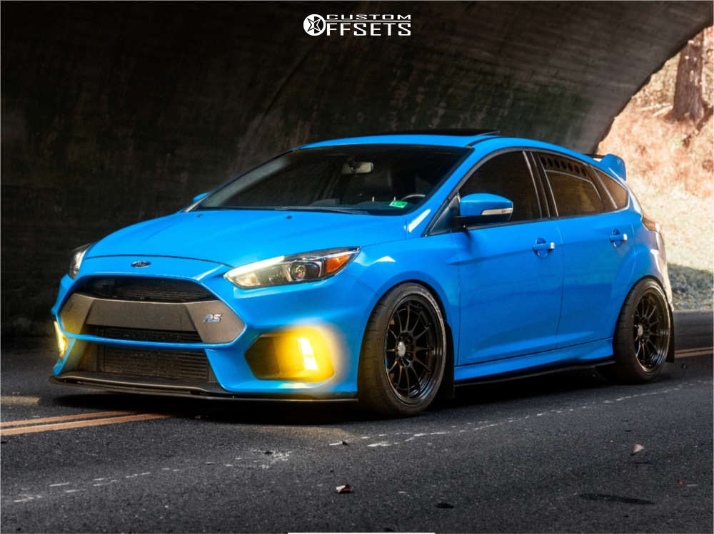 2017 Ford Focus with 18x9.5 40 Enkei Nt03m and 265/35R18 Falken Azenis ...
