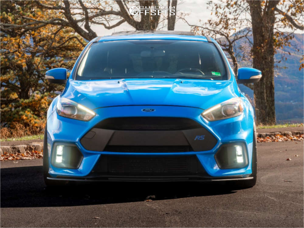 2017 Ford Focus with 18x9.5 40 Enkei Nt03m and 265/35R18 Falken Azenis ...