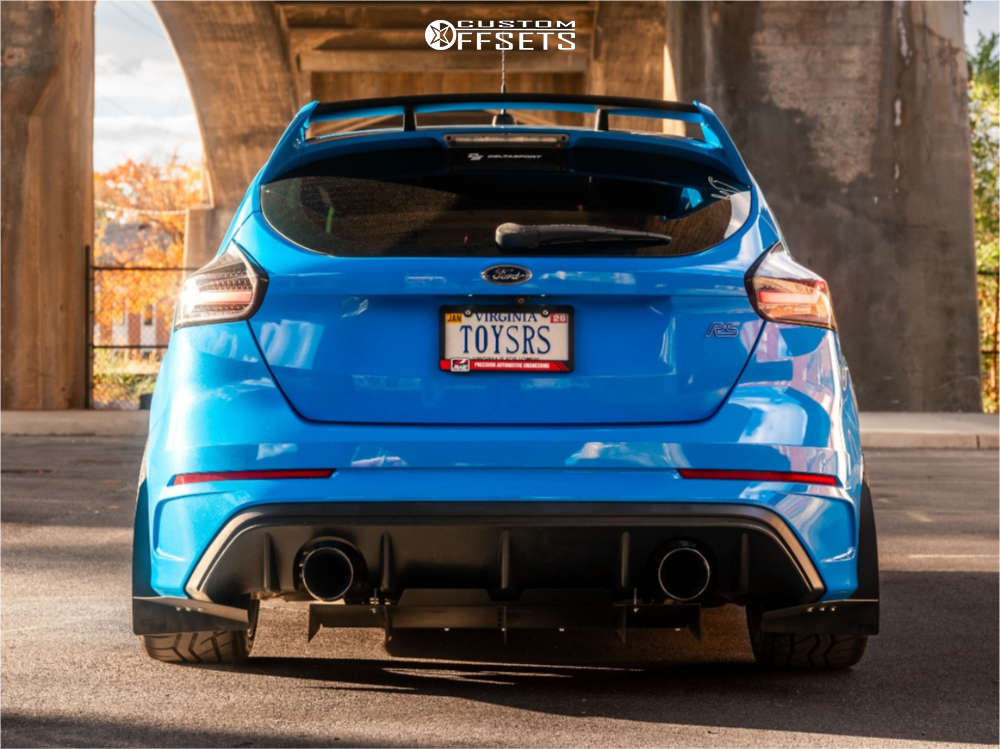 2017 Ford Focus with 18x9.5 40 Enkei Nt03m and 265/35R18 Falken Azenis ...