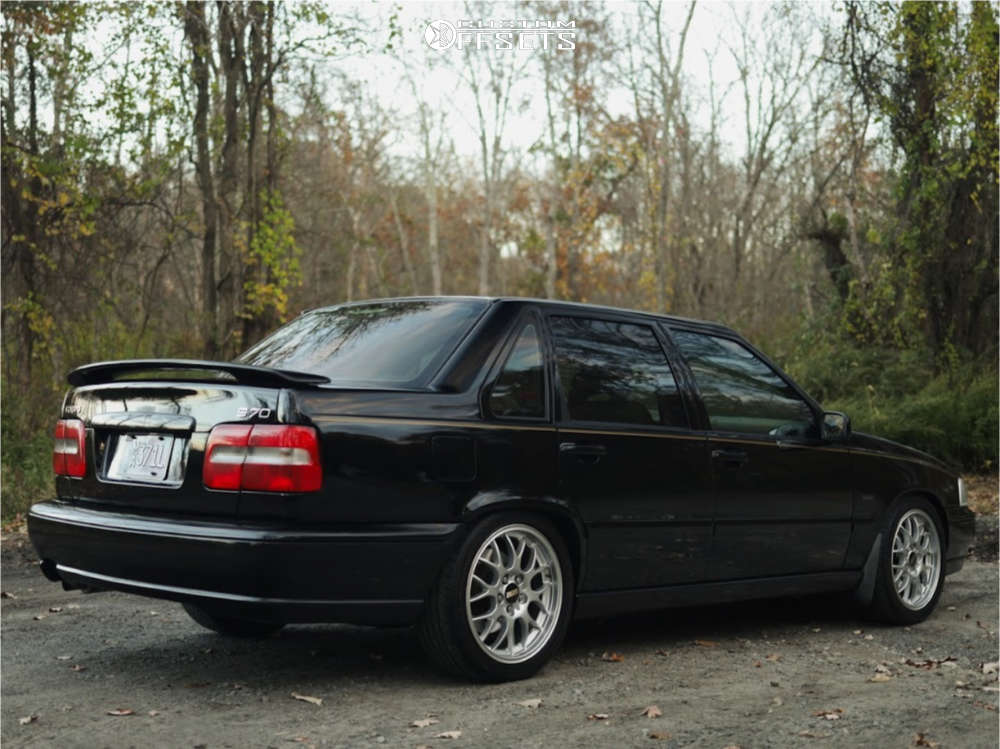 1998 Volvo S70 with 17x7.5 38 BBS Rgr and 225/40R17 Maxxis Bravo and ...