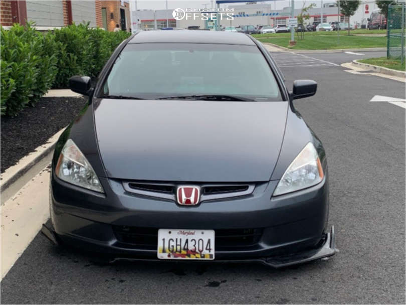 2005 Honda Accord with 17x7.5 40 Motiv Maestro and 205/40R17 Lexani ...