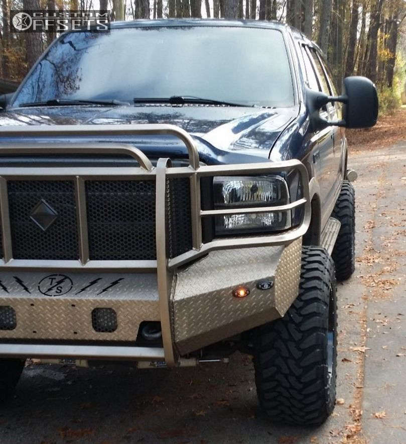 2004 Ford Excursion with 20x12 -44 Fuel Crush and 37/13.5R20 Toyo Tires ...