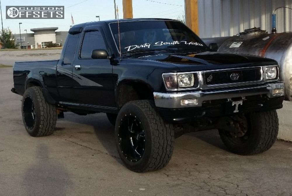 1993 Toyota Pickup with 20x12 -44 Moto Metal Mo962 and 33/12.5R20 ...