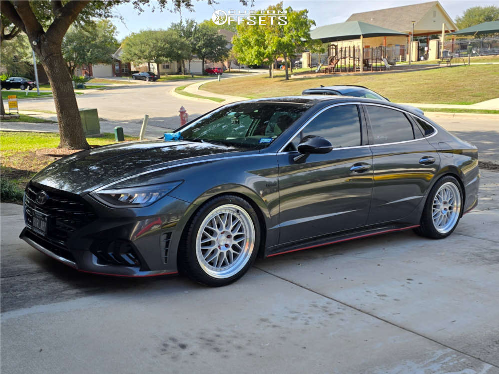 2022 Hyundai Sonata with 19x8.5 35 Aodhan Ah02 and 245/40R19 Pirelli ...