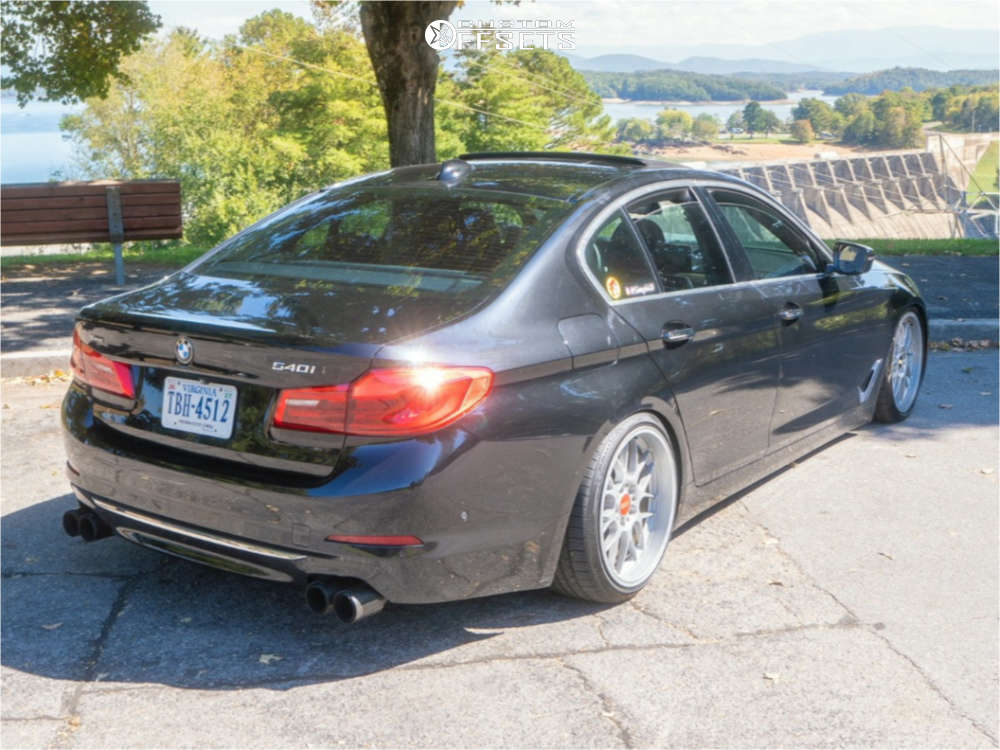 2017 BMW 540i XDrive with 19x8.5 32 BBS Rgr and 245/35R19 Pirelli Pzero ...