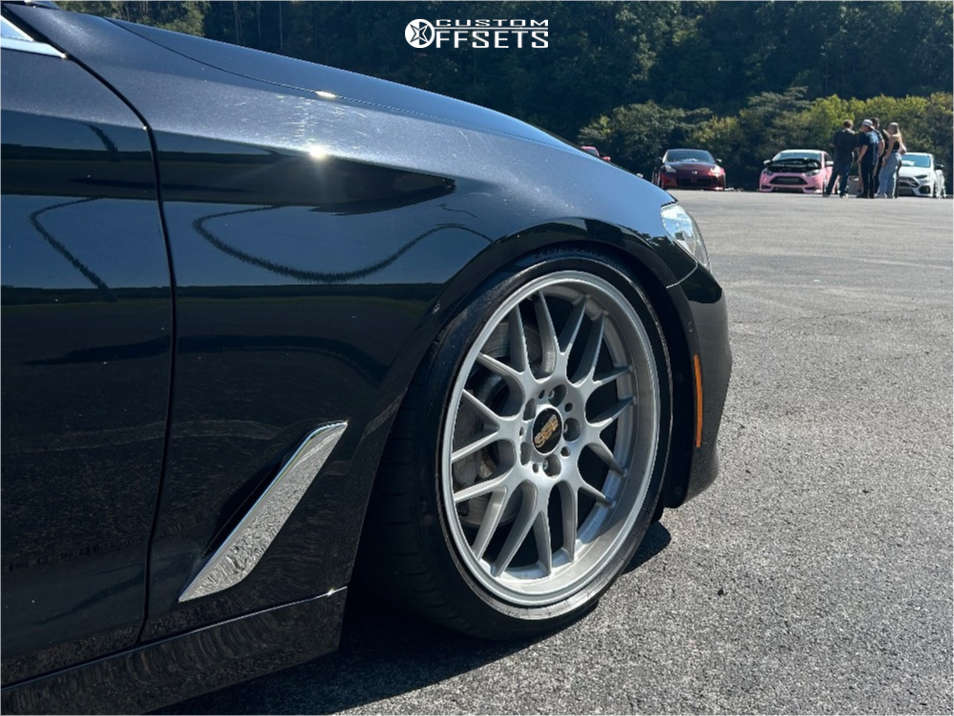 2017 BMW 540i XDrive with 19x8.5 32 BBS Rgr and 245/35R19 Pirelli Pzero ...
