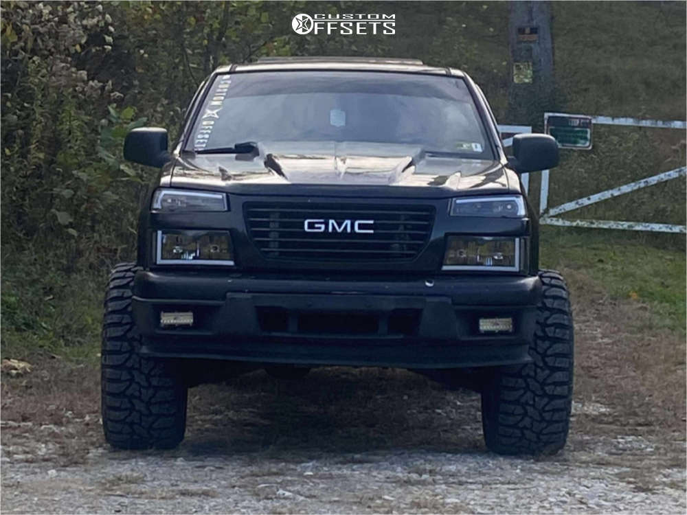 2005 GMC Canyon with 20x12 -44 Motiv Offroad Balast and 33/12.5R20 ...