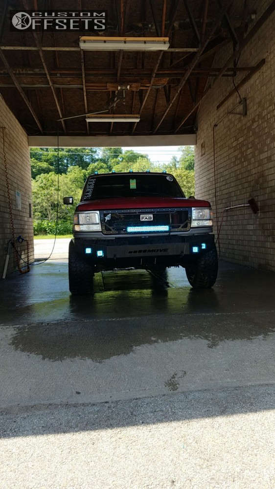 1994 Ford F-250 with 17x9 -12 Vision Arc and 33/12.5R17 Mud Claw ...
