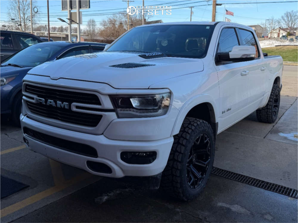 2022 Ram 1500 with 20x10 -19 Revenge Offroad Rv-202 and 33/12.5R20 ...