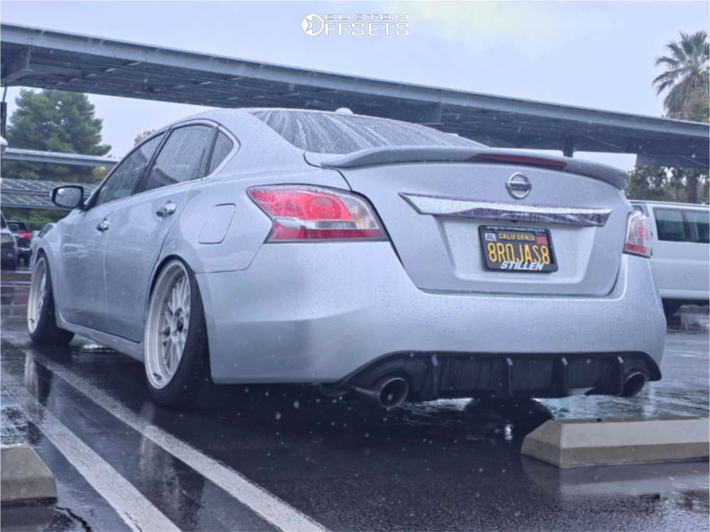 2015 Nissan Altima with 19x8.5 35 Vors Vr8 and 235/40R19 Zenna Argus ...