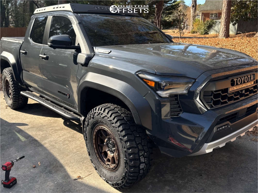 2025 Toyota Tacoma with 17x8.5 25 RRW Rr5-h Flow Form and 295/70R17 ...