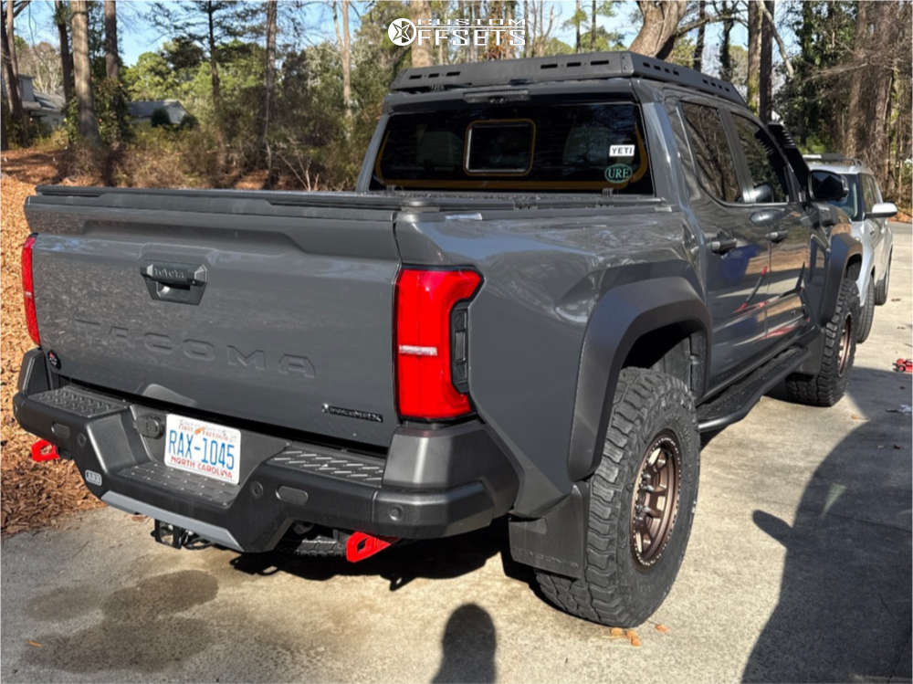 2025 Toyota Tacoma with 17x8.5 25 RRW Rr5-h Flow Form and 295/70R17 ...